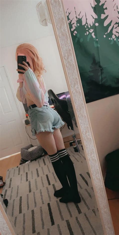 I Really Like These Shorts Scrolller