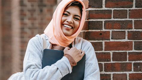 Graduate Outcomes Survey Longitudinal Gos L Qilt Social Research Centre