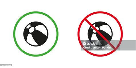 공놀이 경고 표지판을 위한 해변 구역 검은 줄무늬 풍선 물 비치볼 실루엣 아이콘 세트 허용 및 금지 해변 구역 픽토그램 격리된 벡터 그림 비치 볼에 대한 스톡 벡터 아트 및