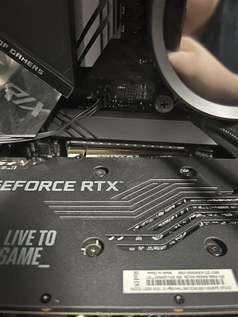 I Cant Take My Gpu Out Of The Socket And Its Stuck And The Clip Wont Move R Pcmasterrace