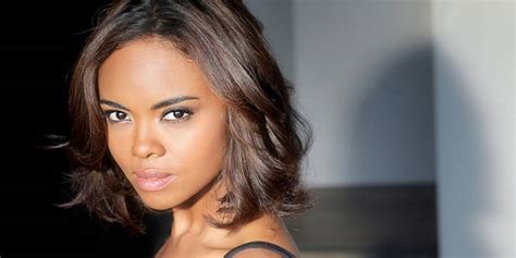 Meet Miss Martian In Supergirls Survivors Synopsis