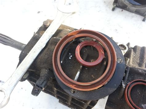 Поменял сальник — ГАЗ Газель, 2,5 л, 2008 года | своими руками | DRIVE2