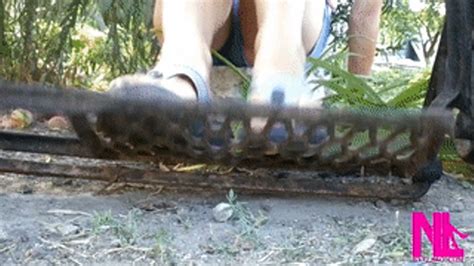 Vintage Sewing Machine SINGER Caressing And Pedal Pumping On Machine S Desk RETRO Nylladys