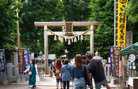 参拝は巳の日に神聖なる白蛇伝説と歩む蛇窪神社 JONAN MAGAZINE東京城南エリアの魅力発掘マガジン