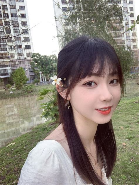 【美院新闻】广西艺术学院2022年度研究生创新项目《发展中的广西——南宁周边公路开发组画》 结题展成功举办 科研动态 教学科研 广西艺术学院美术学院