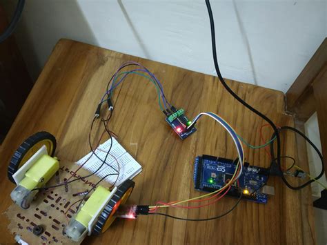 Bluetooth Controlled 2 Motor Carbot Using Arduino