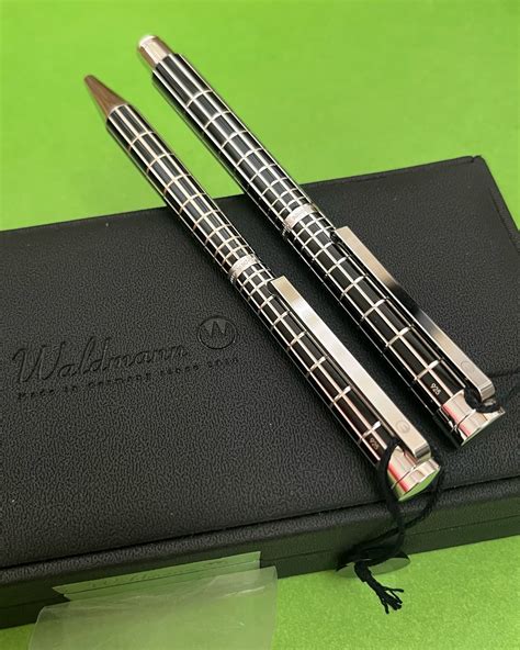 ♥️ قلم بازها مارو دنبال کنید 5هزارتایی شیم ♥️ خودنویس والدمن نقره