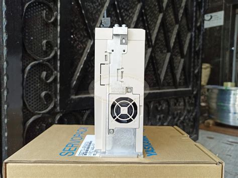 Servo Drive Yaskawa Sgd7s 7r6a00a 1kw 220v