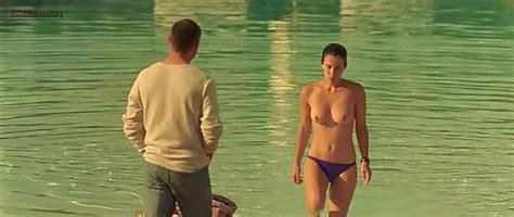Nude Video Celebs Zoe Felix Nude Lanniversaire 2005