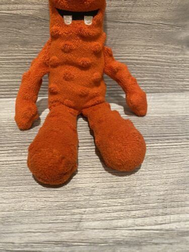Yo Gabba Gabba Stuffed Plush Muno 8 Doll Toy Red Spinmaster See