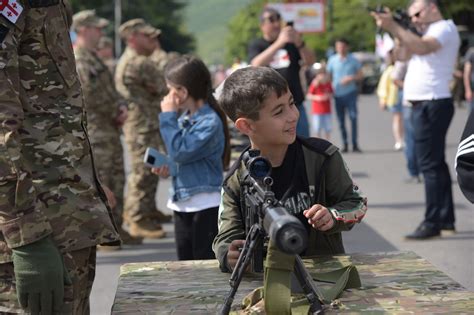 საქართველოს 🇬🇪 იუსტიციის სამინისტრო საქართველოს დამოუკიდებლობის დღეს მოქალაქეებს გორში