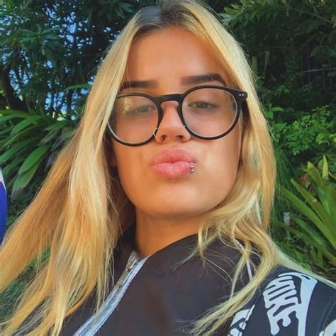 Olivia G Crvg Oli Threads Say More