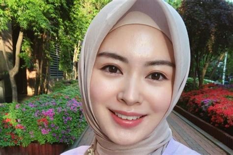 4 Macam Senyuman Yang Bikin Perempuan Tambah Cantik