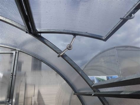 Форточка для теплицы (34 фото): особенности устройства проветривания ...