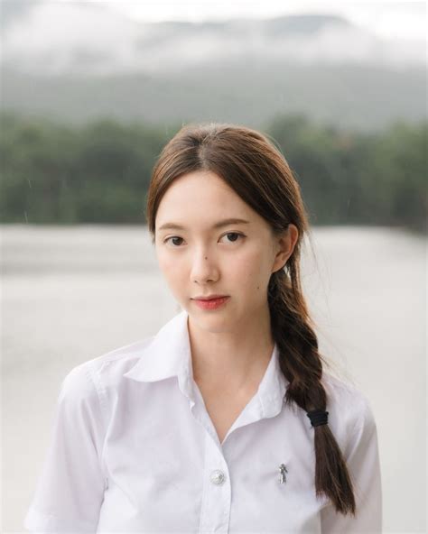 น้องปาย แมสคอม มช 6 รูป ชุดนักศึกษา