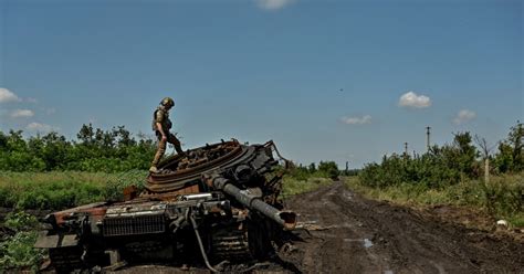 Росія за добу війни втратила понад 1000 солдатів і 25 танків Генштаб ЗСУ