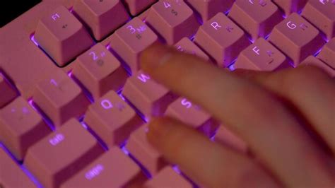 89 000 Purple Keyboard Pictures