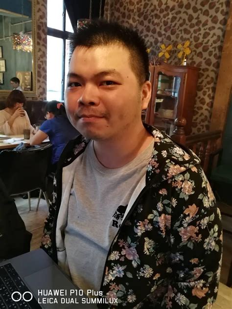 About Zheng Wei Liu Medium