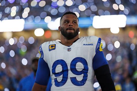 Los Angeles Rams News Marshall Faulk Believes Aaron Donald Might Not