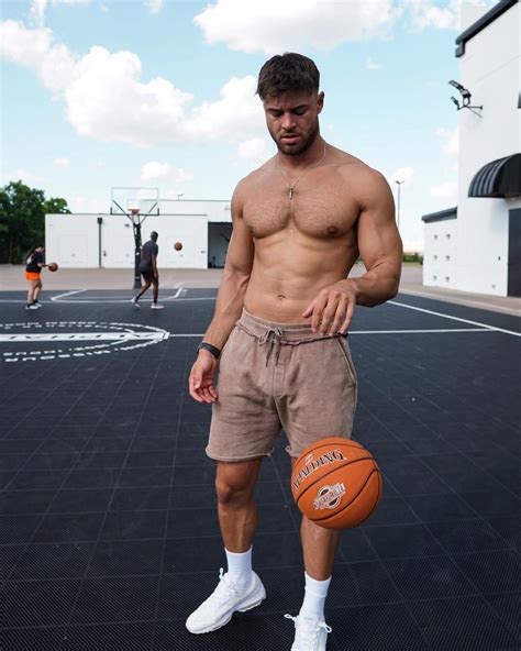 Physique Motivation Alex Beattie Monday Xyz