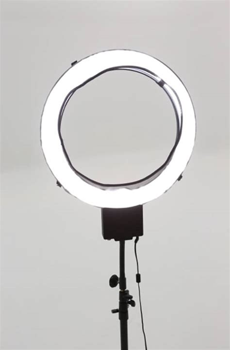 Examples Of Artificial Light In Photography At Carolyn Bey Blog