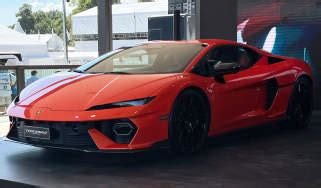 New Lamborghini Temerario Review Epic Performance With A Plug Auto
