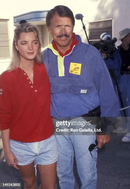 Shannon Everett Photos And Premium High Res Pictures Getty Images