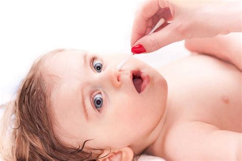 Effective Ways To Clean Baby S Nose Being The Parent