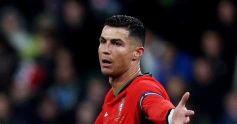 휴가까지 보내고 왔는데 ‘슈팅 1개···굴욕의 호날두 포르투갈도 A매치 연승 11경기로 끝