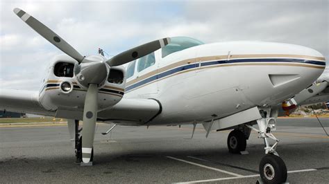 The Twin Engined Piston Beechcraft Plane A Guide To The Beechcraft Baron