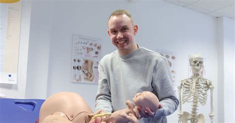 Male Midwife Delivery Room Exception Infobae