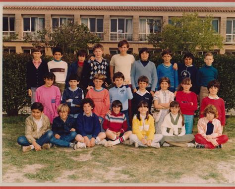 Photo De Classe Cm2 1981 1982 De 1982 Ecole Sainte Anne Copains D