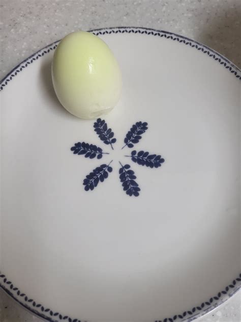 삶은계란 흰자가 초록색 지식in