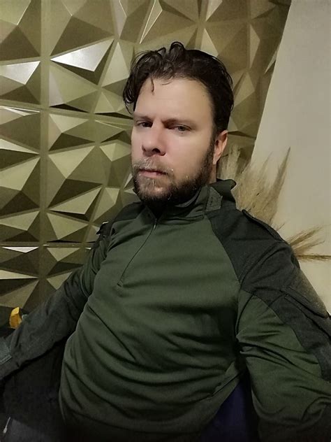 Male Profile Live Cam Show SkyPrivate