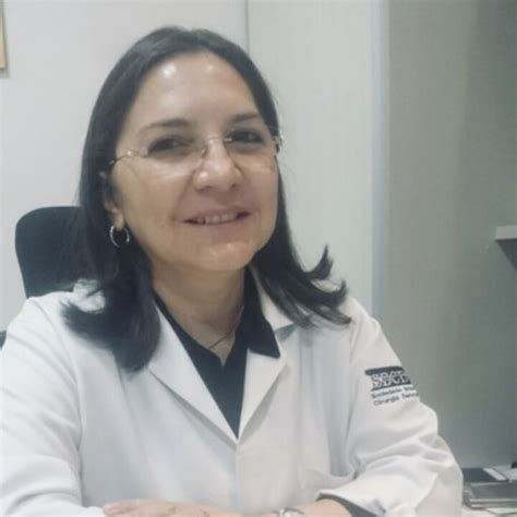 Paula Rebello Médica Ambulatório De Medicina Tropical Research
