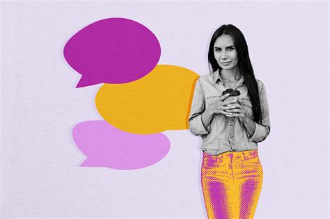 창조적 인 콜라주 젊은 여성 커피 컵 얼굴 음주 마실 것 텍스트 상자 메시지 인용하다 인용문 통신 그림 배경 30 34세에 대한 스톡 사진 및 기타 이미지 Istock