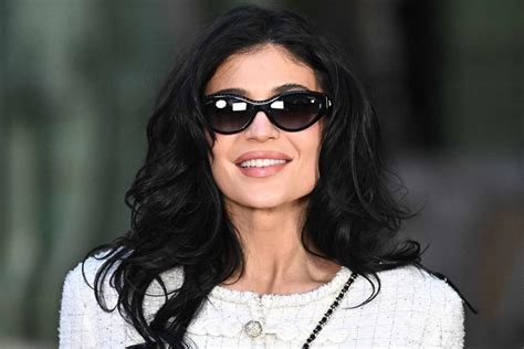 Kylie Jenner Brings Sexy Prep Front Row At Chanel Show In Midriff Baring Tweed Jacket And