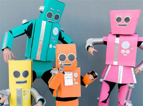 15 Diy Robot Costume Ideas For Futuristic Fun Parties Julie Ann Art