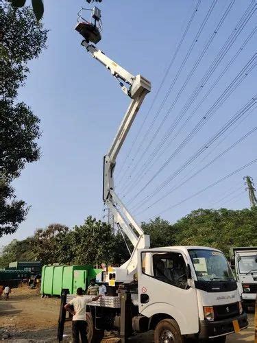 Mobile Cranes Truck Mounted Crane Hiring Service Lifting Capacity 227