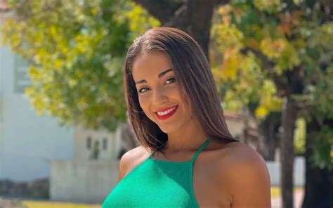 Gina Casinelli Modelo Argentina Colormusic