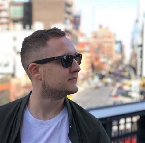 About Ben Howdle Medium