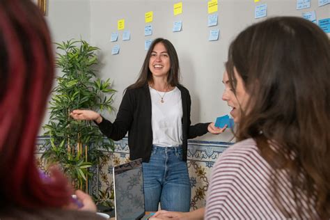 Scrum Vs Agile Project Management A Simple Explanation Of The Differences