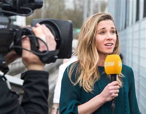 Ellen Hoog Presentatie Hockeynl