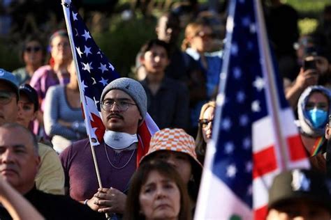 В США объявили всеобщую акцию протеста против Трампа — Haqqin