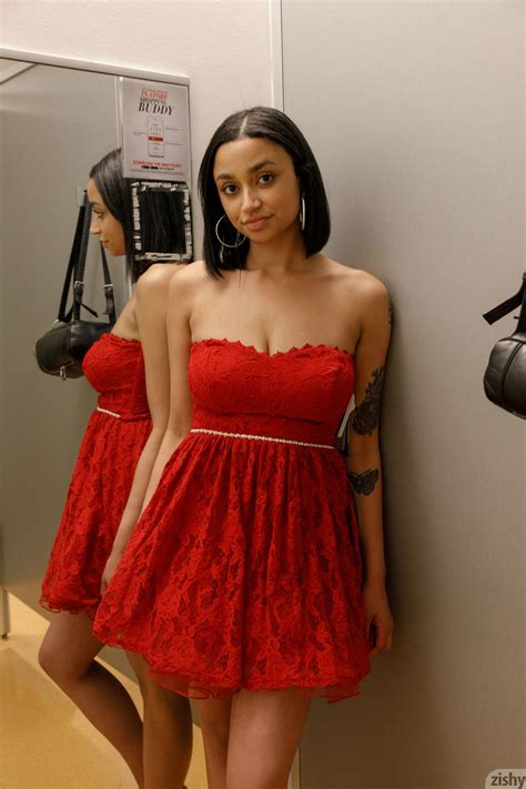 Wynona Gibbs Mall Babe Unrated