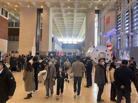 神舟十三号返回舱实物展出中国载人航天工程三十年成就展今在国博开展 发展 展览 飞行