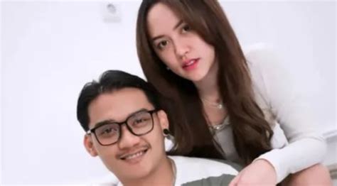 Gilga Sahid Foto Mesra Dengan Happy Asmara Netizen Style Kabupaten Terkini