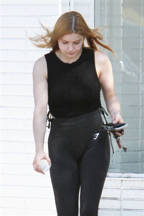 Ariel Winter Braless Candids In Los Angeles Hot Celebs Home