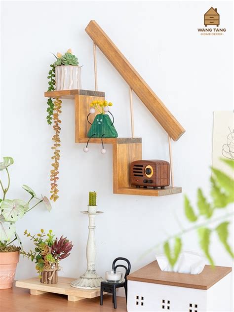 ชั้นวางของโชว์แบบติดผนังตกแต่งบ้าน รูปขั้นบันได 3 Step วัสดุไม้สน Wangtangdecor