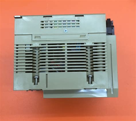 Omron Sysmac C200H CPU01 E Unit Programmable Controller Source 100 120 200 240VAC Daves